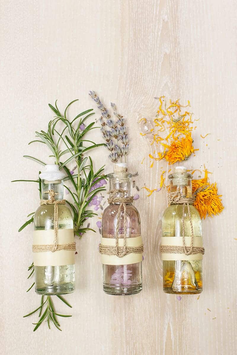DIY Sage Spray to Get Rid of Negative Energy (from ANYWHERE!)