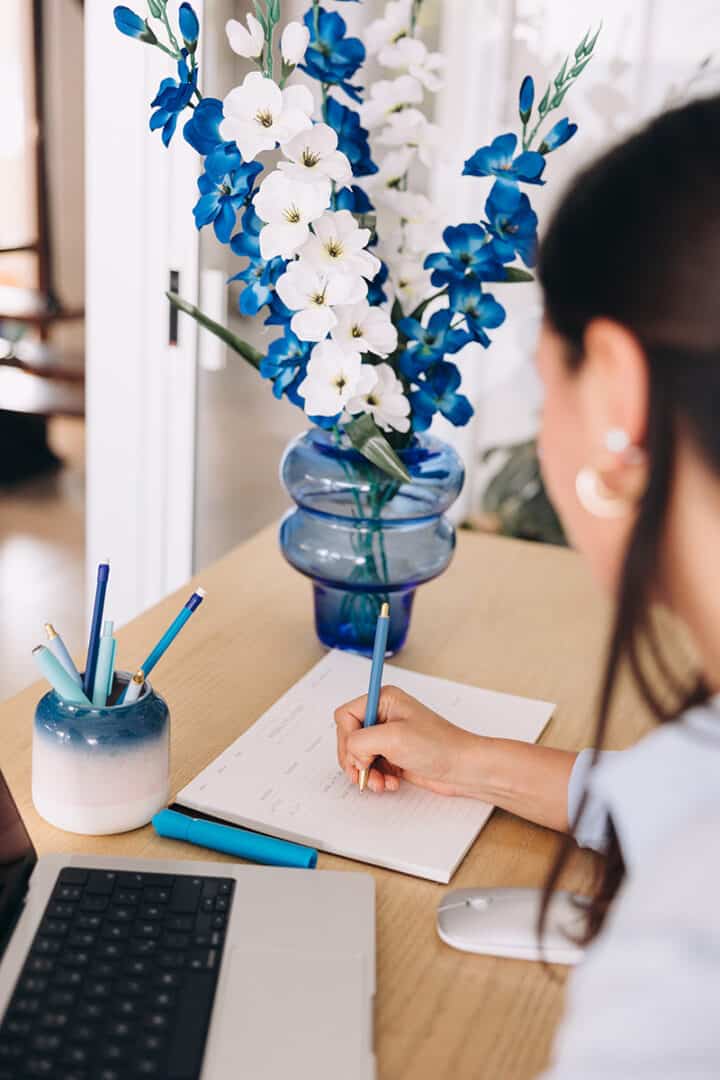 Feng Shui for Prosperity - 12 Quick & Easy Tips to Attract Prosperity ...