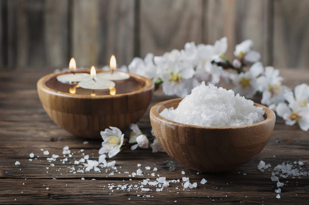 7 Easy Ways to Get Rid of Negative Energy with Sea Salt!